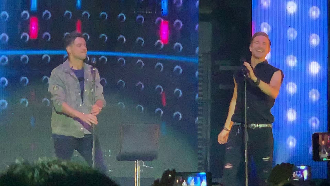 Ready Or Not - A1 [Greatest Hits Live Manila 2019] - YouTube