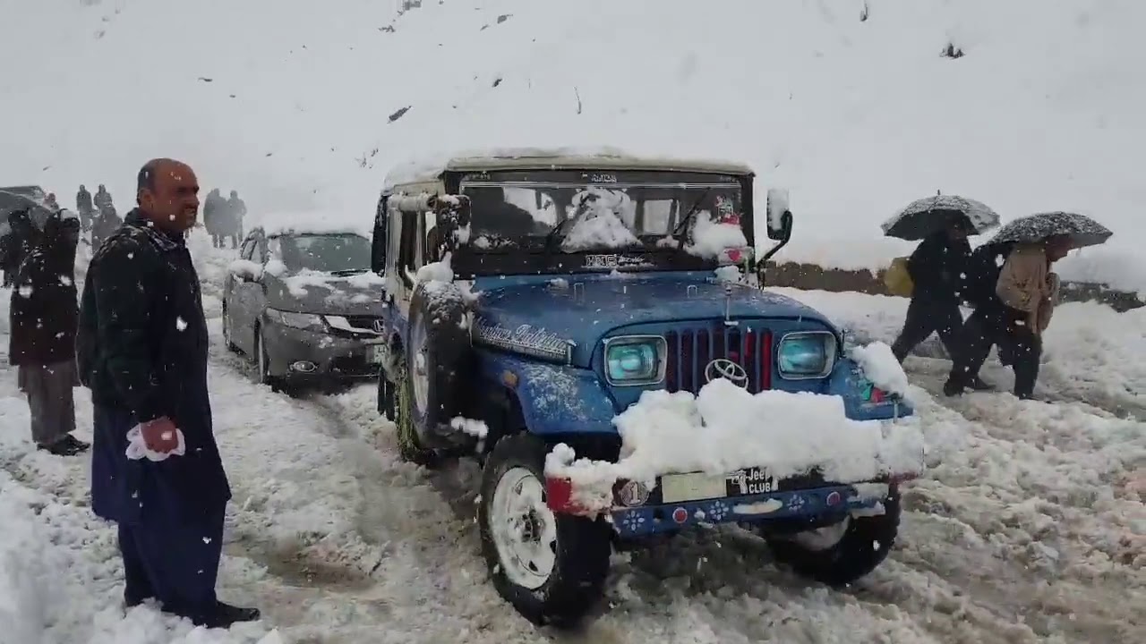 Snowfall in Naran / Kaghan || Winter 2018 - YouTube