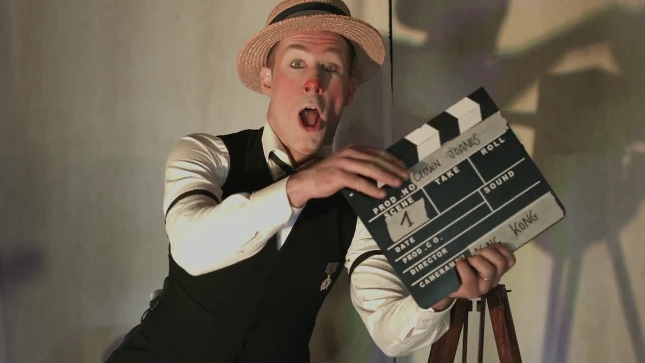 One man comedy show by Joanes 2495 / www.maximaaa.com - YouTube