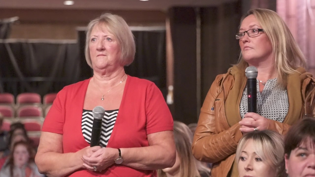 Psychic Ryan Gooding - Live! Part 3/7 - YouTube