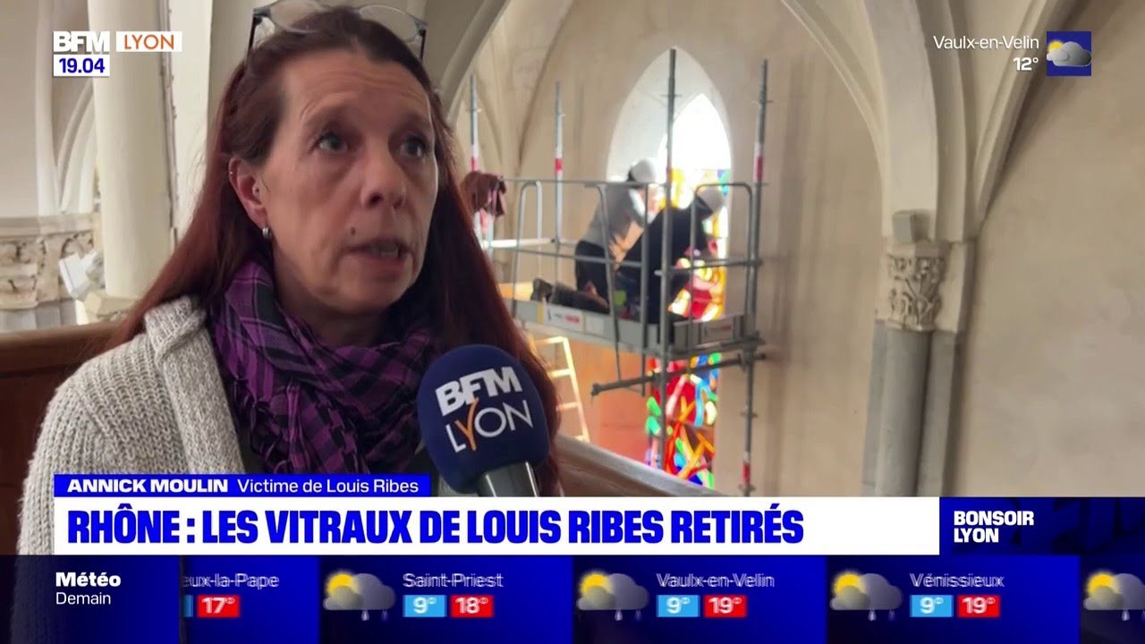 Rhône : Les vitraux de Louis Ribes retirés - YouTube