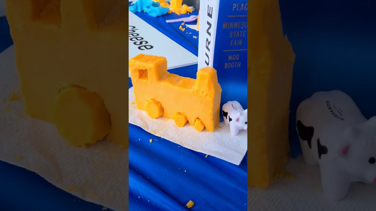 Cheese carving contest winner! #shorts #cheese #fair #moobooth # ...