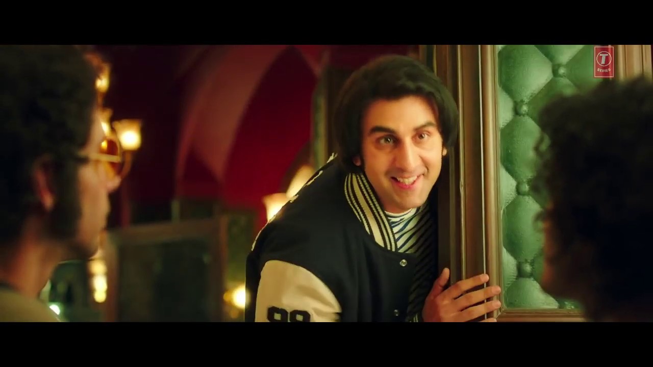 The song 'Main Badhiya Tu Bhi Badhiya' features Sonam Kapoor and Ranbir ...