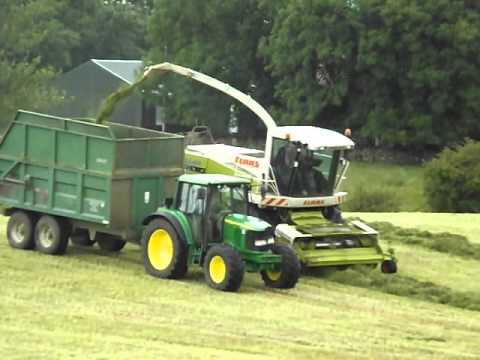 Cumbrian Silage 2015| Lifting on the hill| - YouTube