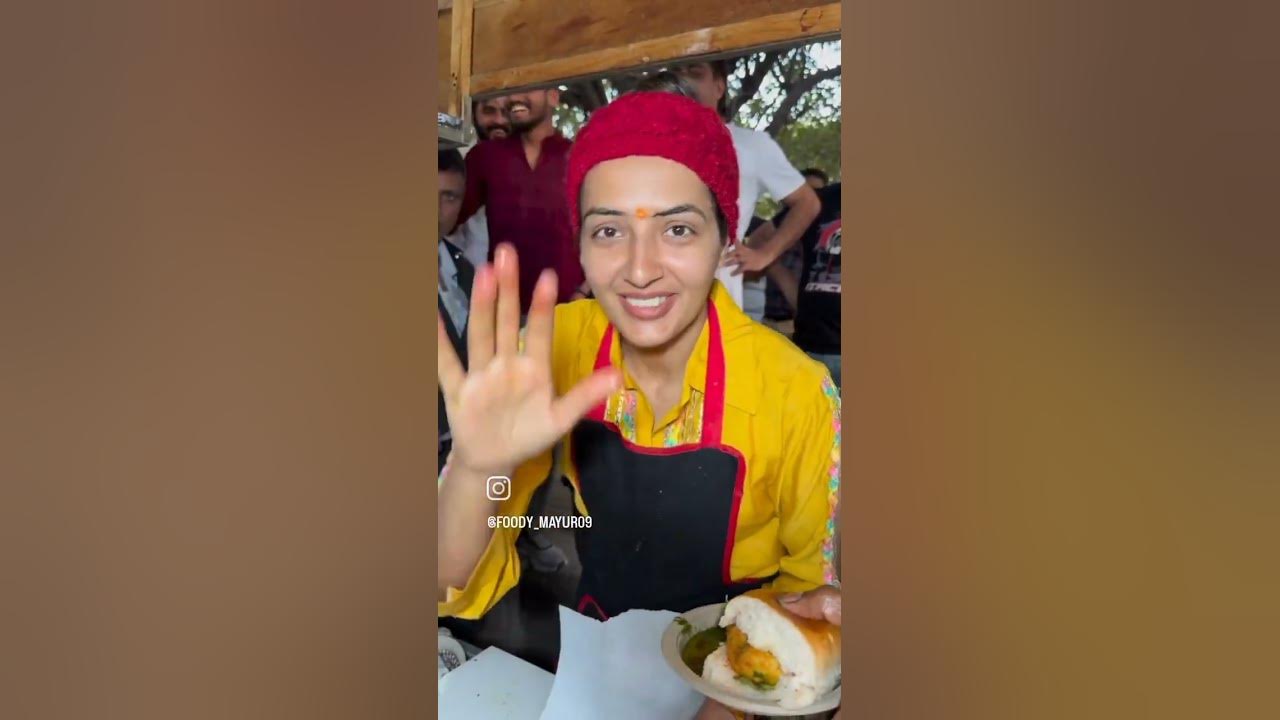 Vada Pav Queen 👑 Vada Pav Girl Food Trending Cute Youtube