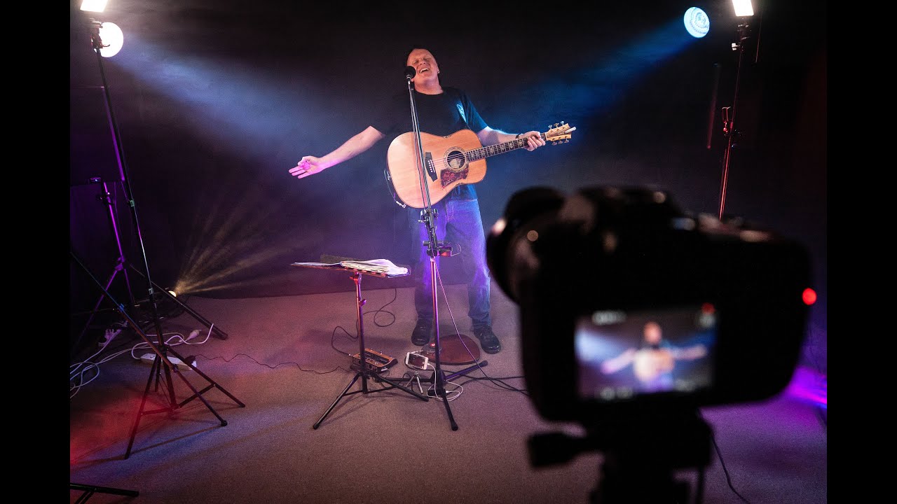 Robbie T - Music Promo Video - YouTube