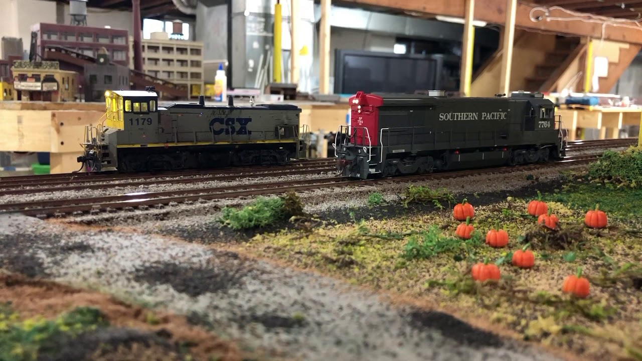 Rapido SP 7764 B36-7 Soundtraxx Tsunami2 TSU-21PNEM DECODER - YouTube