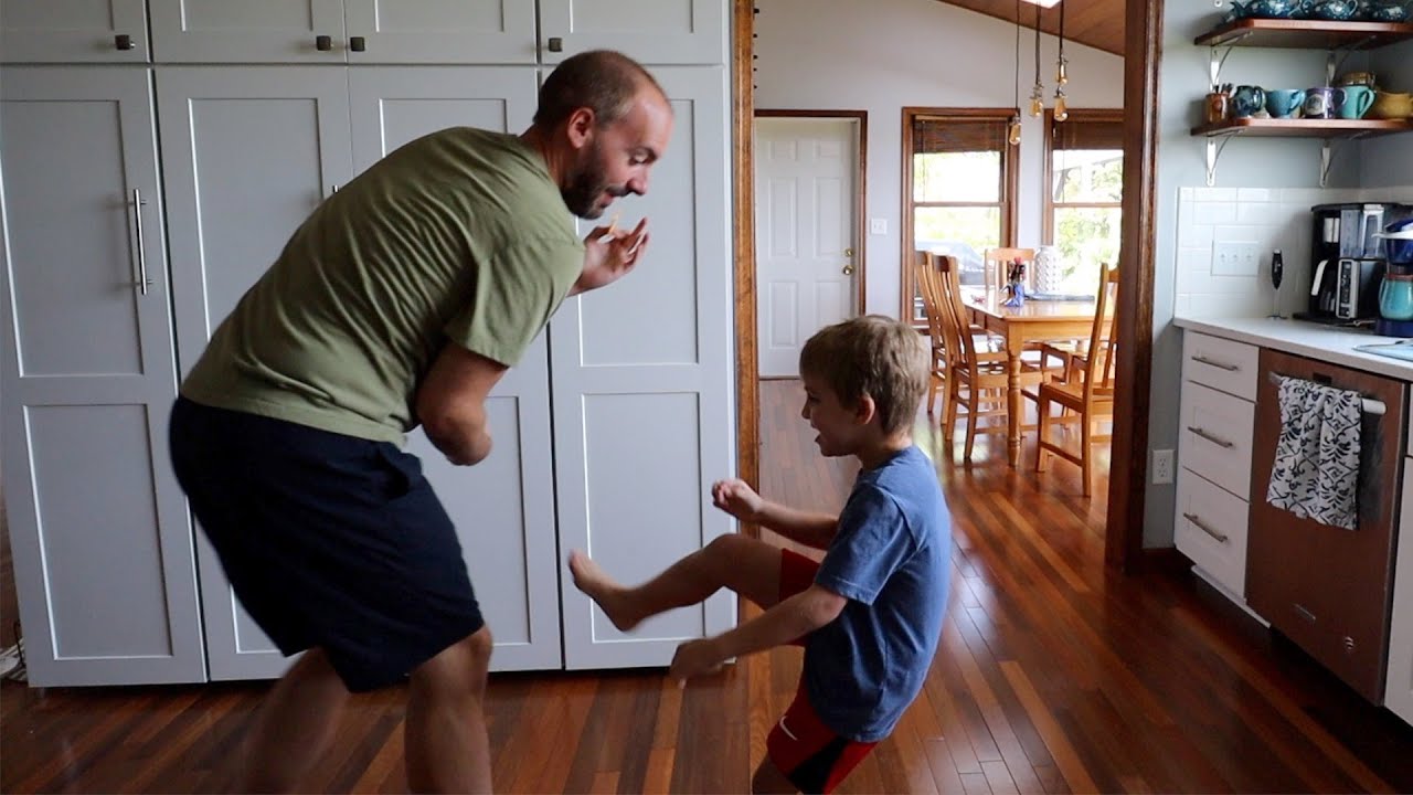 Teaching My Kindergartener To Fight - YouTube