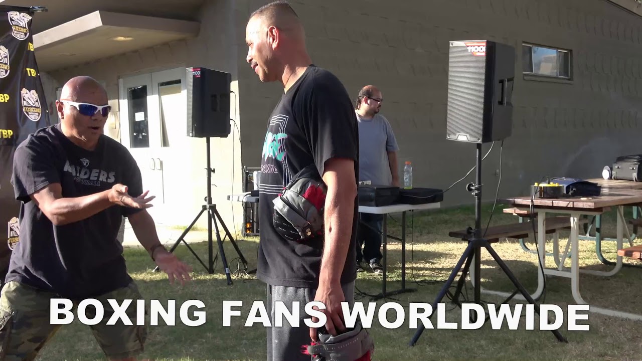 Felipe Martinez gets a lesson in Karate from a homeless man. - YouTube