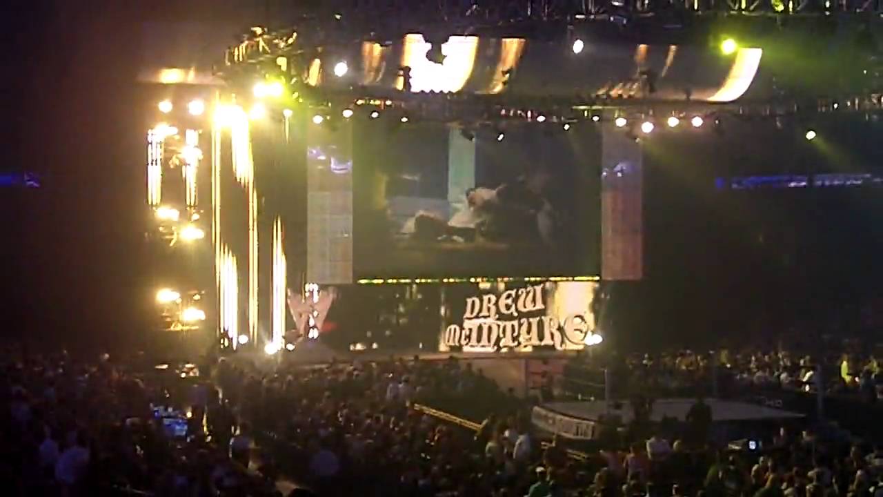 WWE Smackdown Drew McIntyre Entrance 6/8/10 (Aired 6/11/10) - YouTube