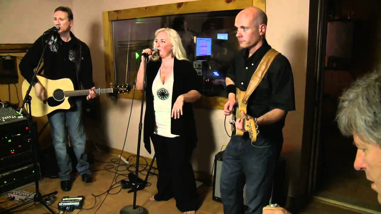 Shana Stack Band Live at Thumbprint Studio - YouTube