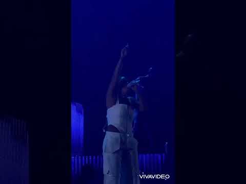 Amel Bent - A 20 Ans - Zénith de Paris 22.09.23