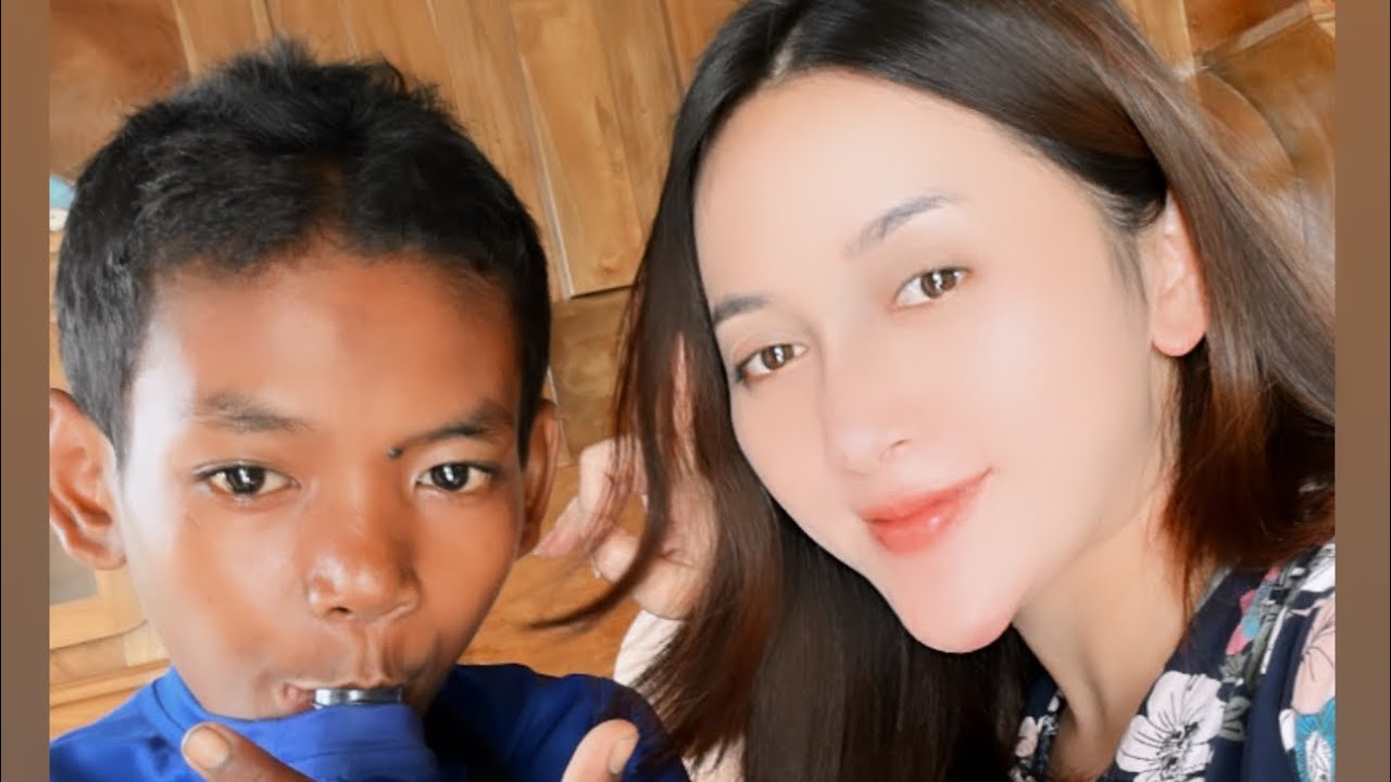 Di belikan OLEH-OLEH ABIMANU dari hasil Kerja nya 👏 - YouTube