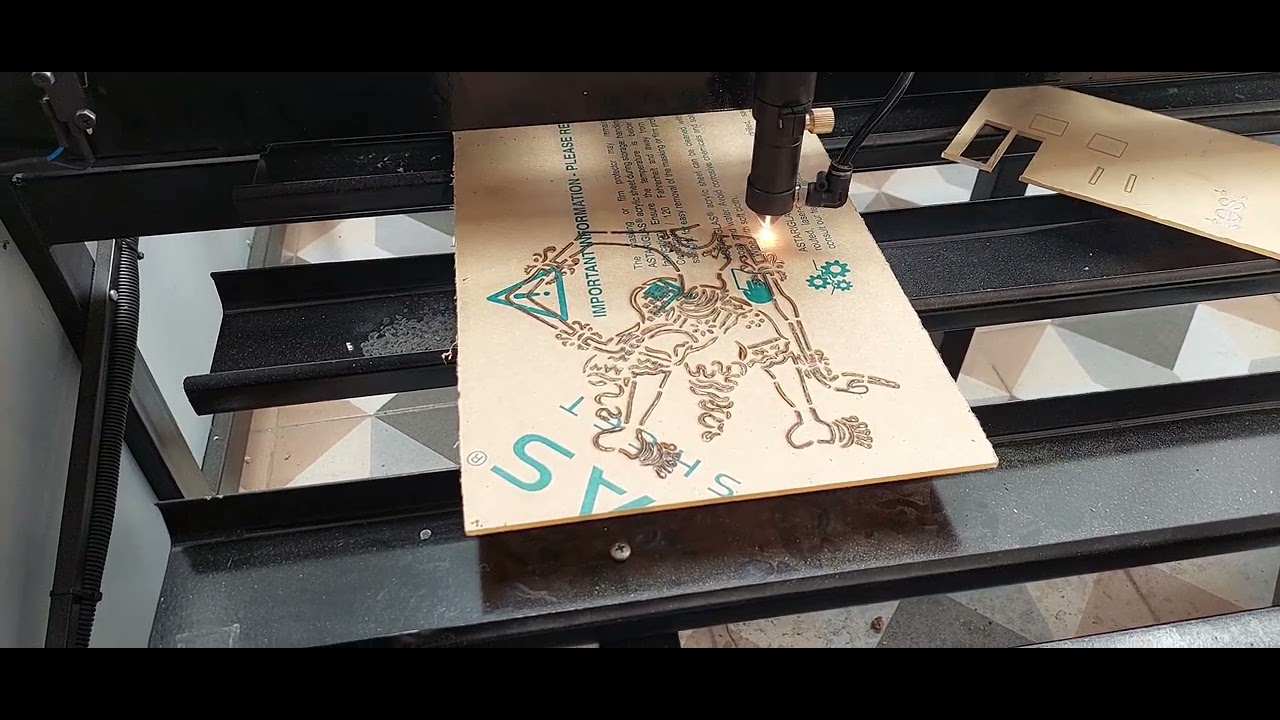 pengetesan cnc laser horizontal 100 wat cut akrilik 3mm motiv wayang ...