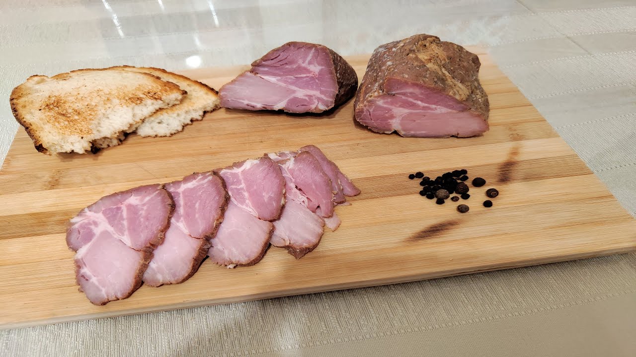 Mezeluri facute in casa (ceafa + muschiulet) - YouTube