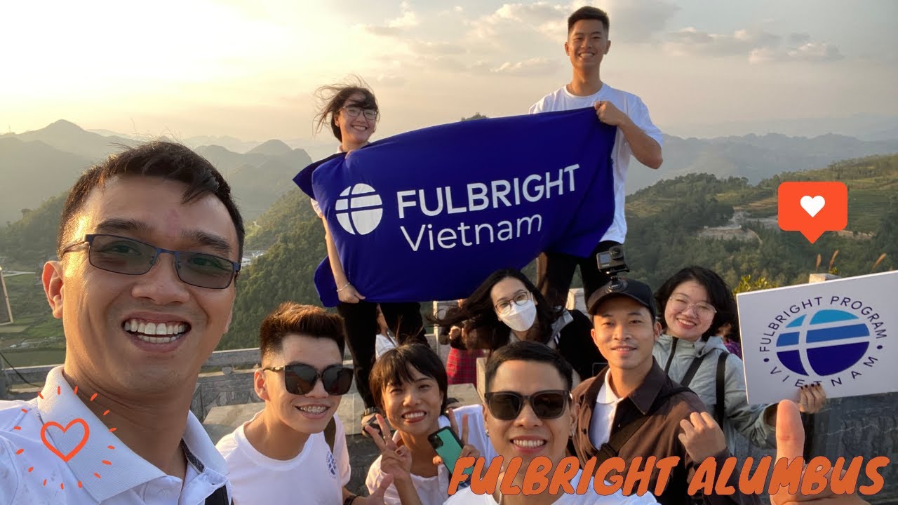 Teaser Fulbright Alumbus 2022 - A bus crossing Vietnam to meet & greet ...
