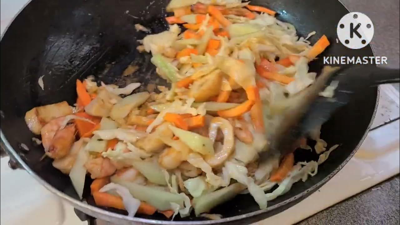 SIMPLENG SANGKAP NG PANSIT CANTON @Gie tv - YouTube