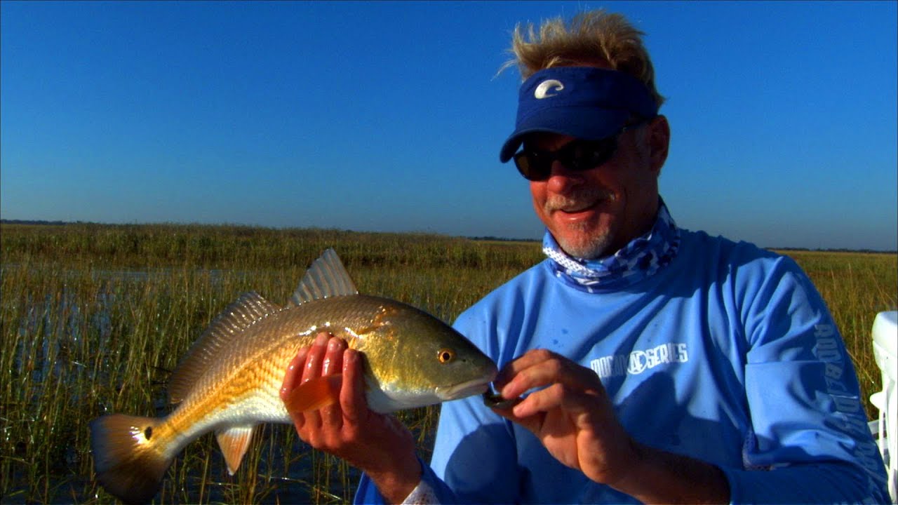 Sight Fishing for Georgia Redfish in the Flood Grass with 1 DOA Lure ...