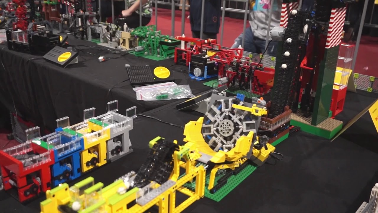 Lego World Utrecht 2019 | Satisfying Lego Great Ball Contraptions - YouTube