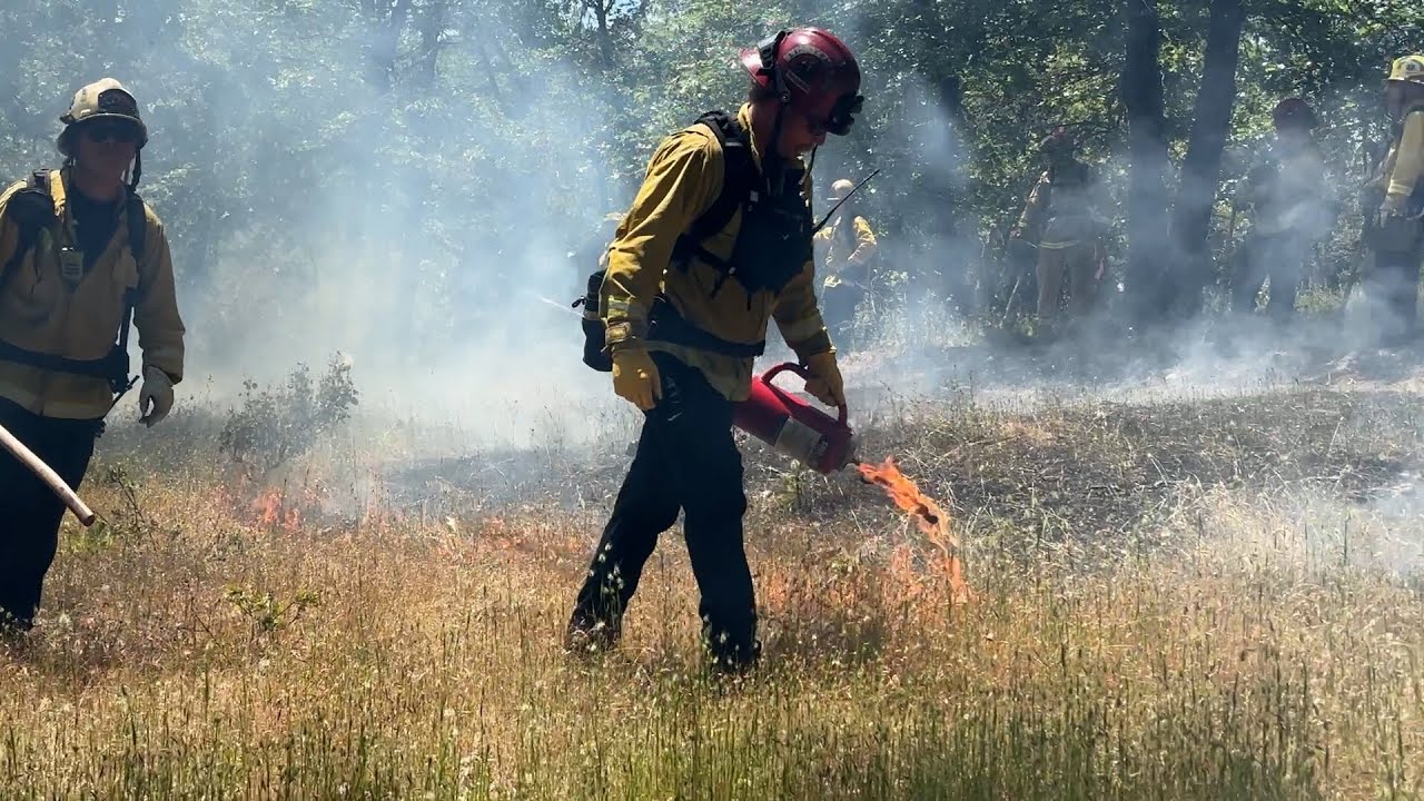 Grants Pass Fire Rescue live fire training 05312024 - YouTube