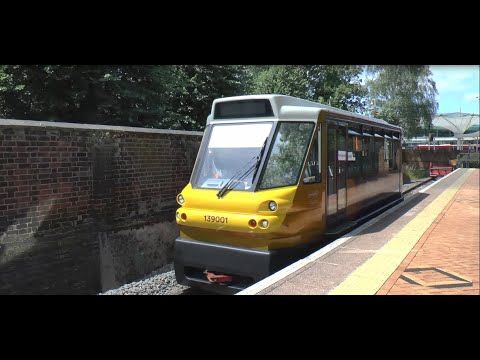 The Smallest 'Train' On The Shortest Branch Line @ Stourbridge Jct ...