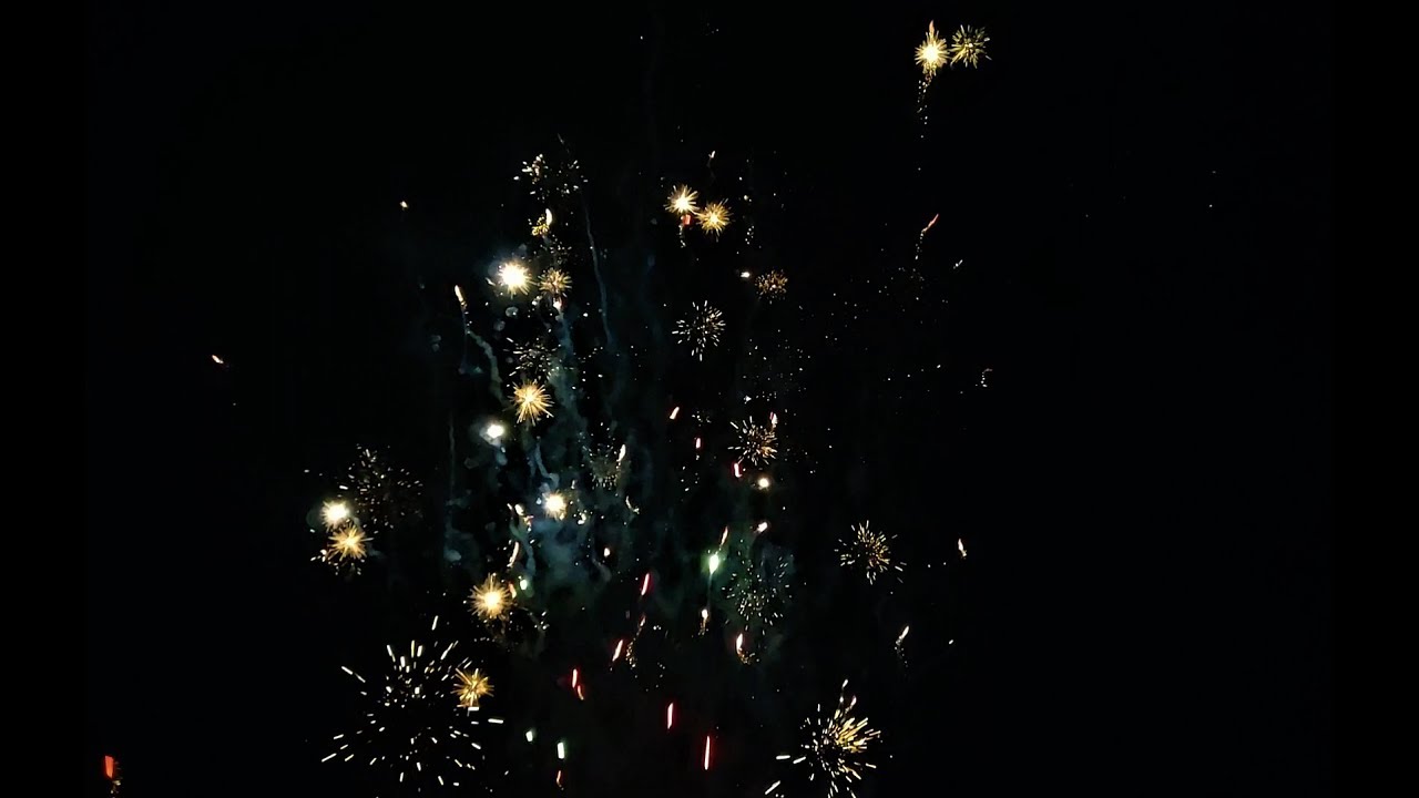 Crazy Fireworks 5000+ Shot fast fused Missile Madness - YouTube