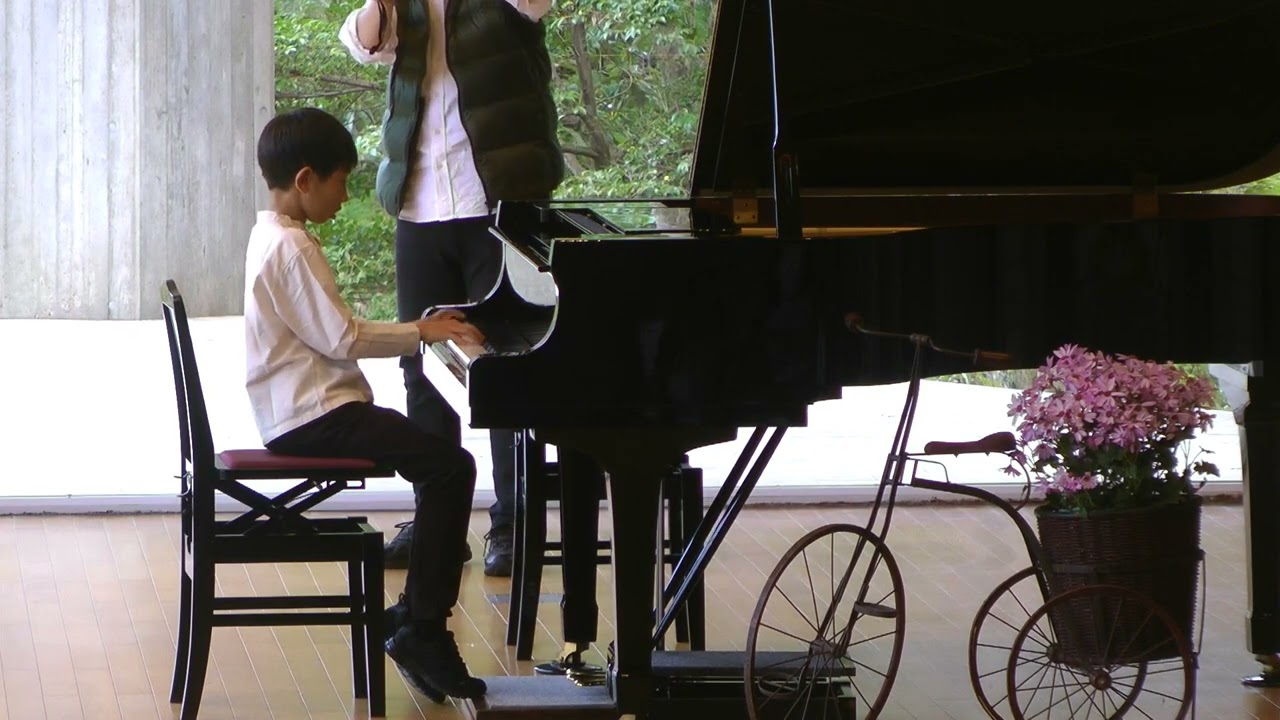 タンバリン Walter Noona - YouTube