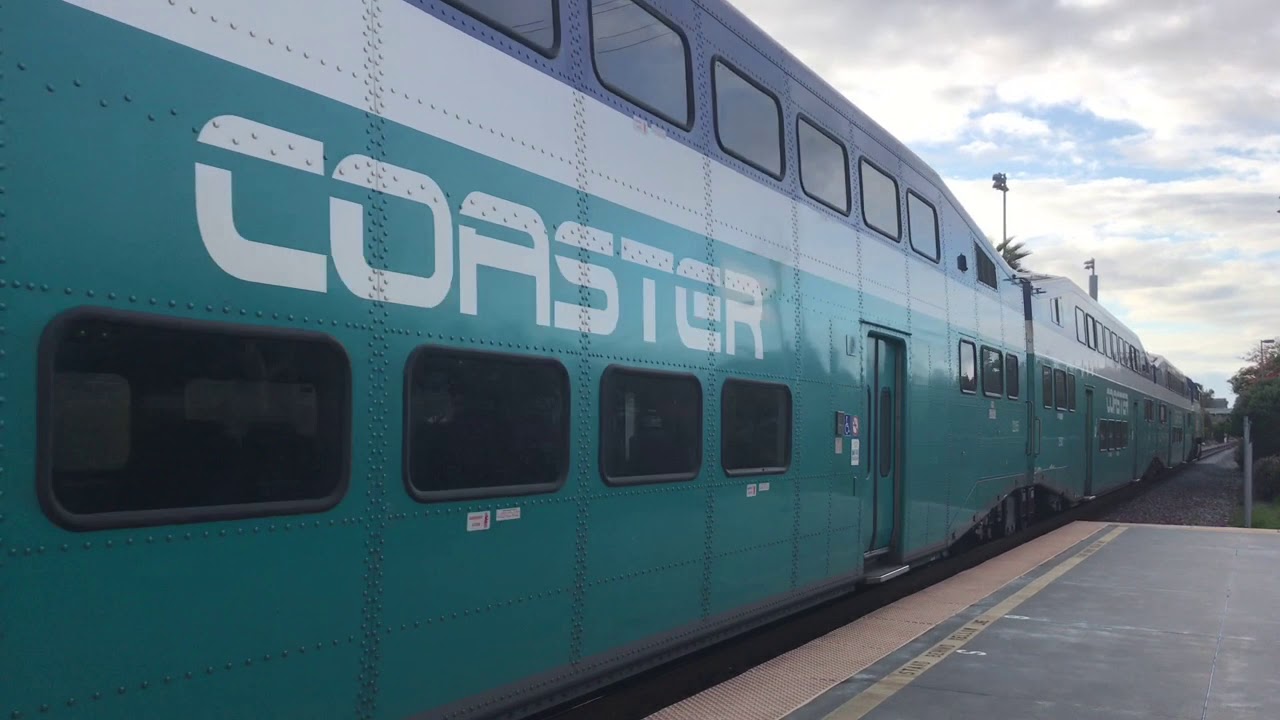 Coaster 657 Departs Carlsbad Village With F59PHI 3002 Leading! - YouTube