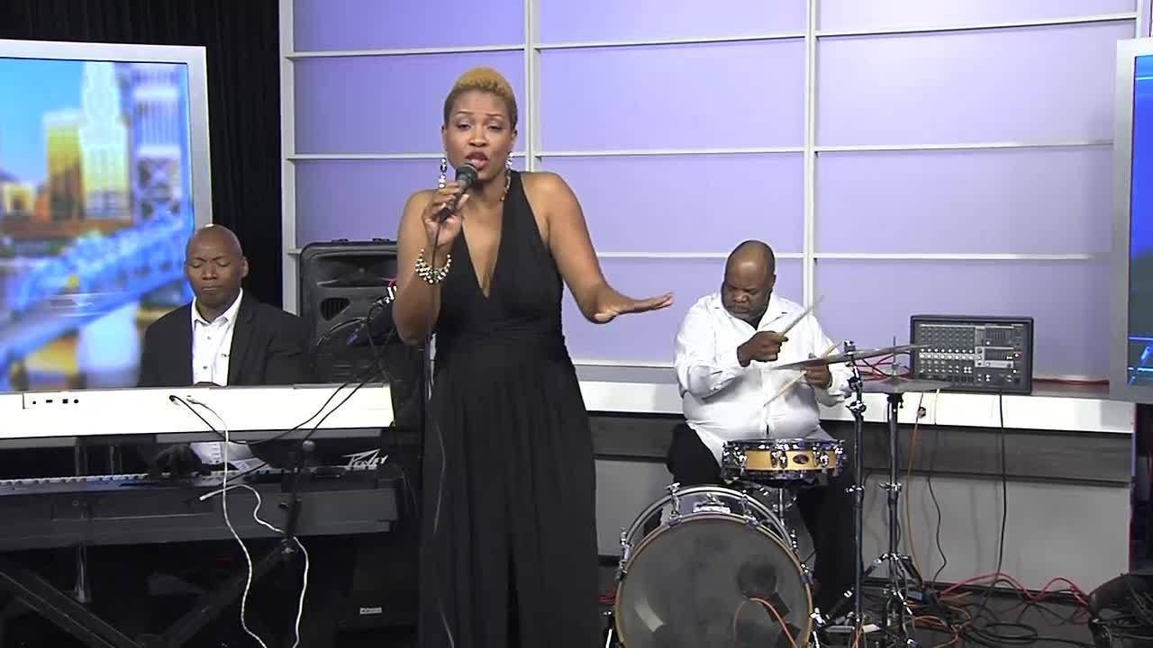 Akia Uwanda & Friends Band - YouTube