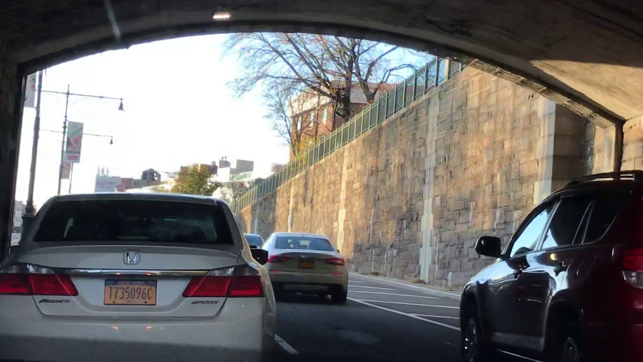 NYPD Toyota Prius light blue light back and Forth - YouTube