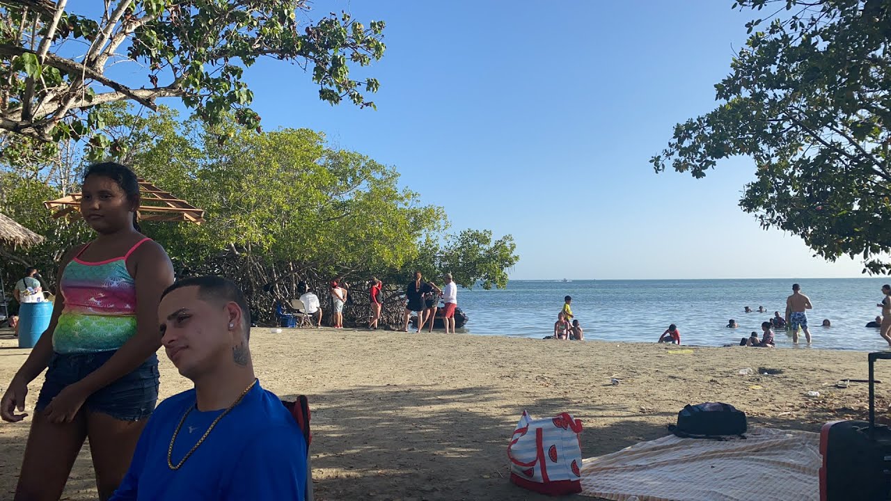 En la Playa de Polita😁 - YouTube