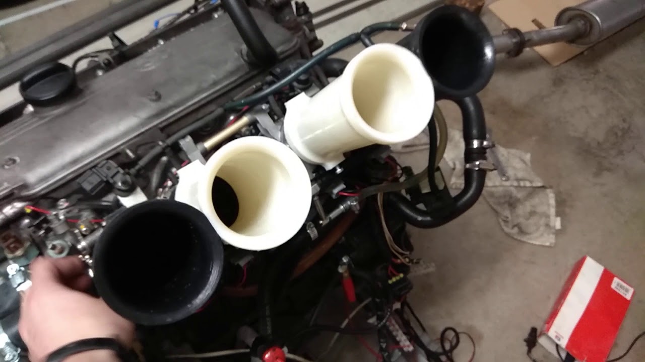 Bmw M10B18 on ITB e30 318i e28 - YouTube