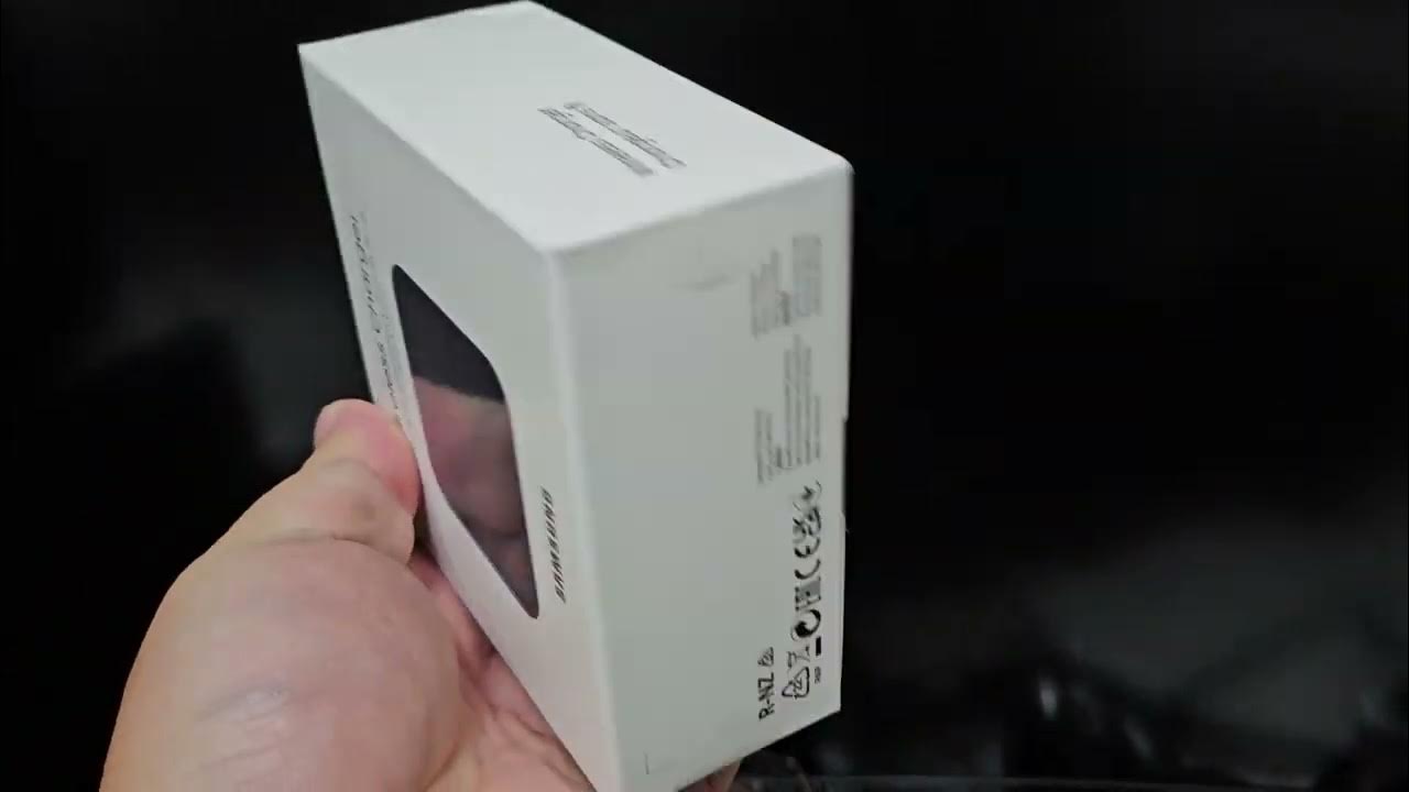 KGO特價出清Samsung三星原廠全新未拆封 聯強貨 EP-P1300 原廠9W無線閃充充電板黑 - YouTube