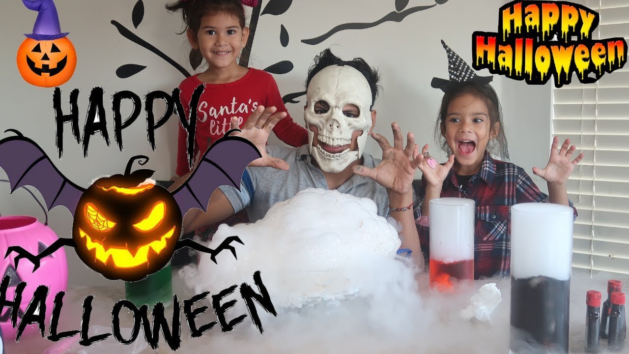 Halloween Dry Ice Science Experiment with Sam and Abby - YouTube