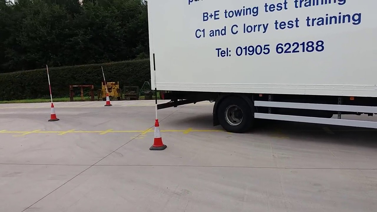 Category C Lorry Reversing Exercise - YouTube
