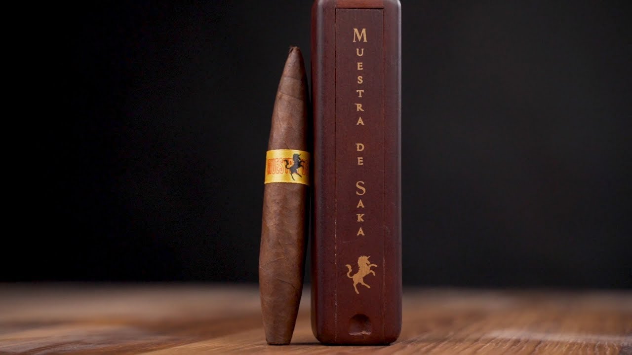 Muestra de Saka Unicorn Cigar Review - YouTube