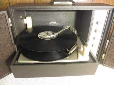 Magnavox Portable Record Player - automatic -1970's -400 model - YouTube