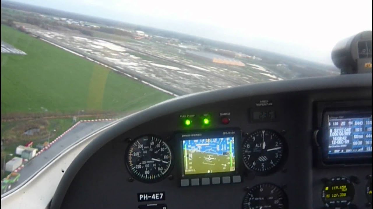 Landing at runway 08 EHDR from PH-4E7 - YouTube