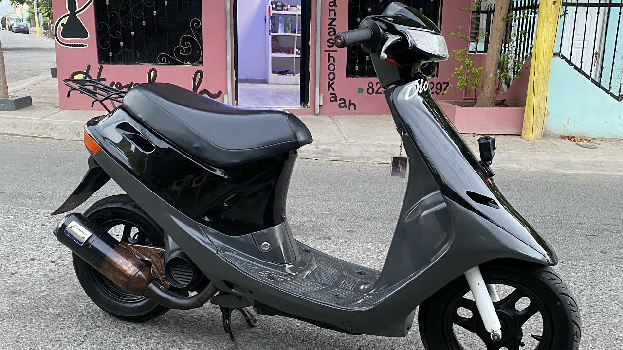 Calentando mi honda dio 90cc - YouTube