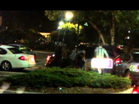 Fight in the Taco Bell drive thru - YouTube