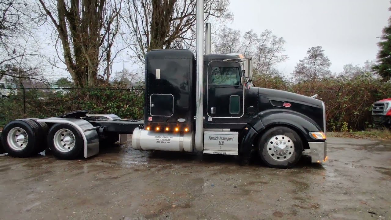 Peterbilt 386 flattop walkaround - YouTube