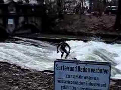 Surfing on the Isar River - YouTube