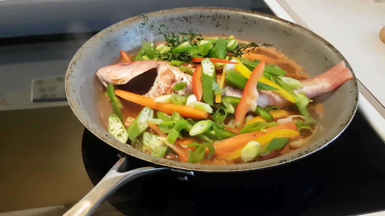 Jamaican style steamed Red Snapper - YouTube
