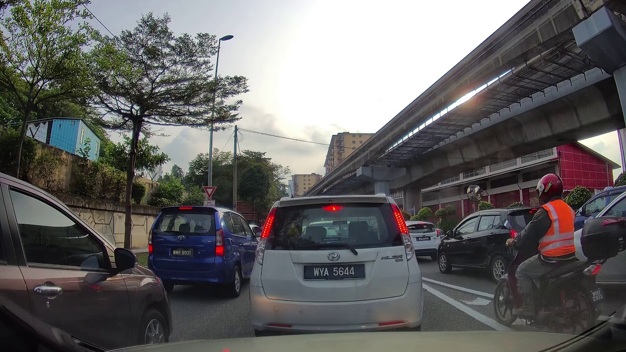 Taught the left car driving straight. - YouTube