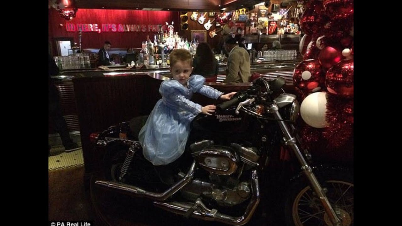 Boy, 5 dresses up as a Disney Princess - YouTube