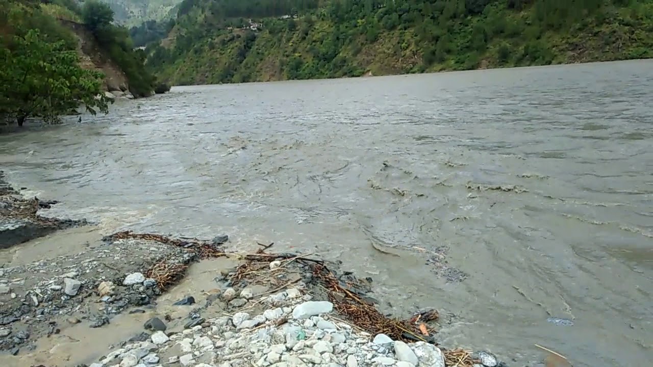 Flood in ravi - YouTube