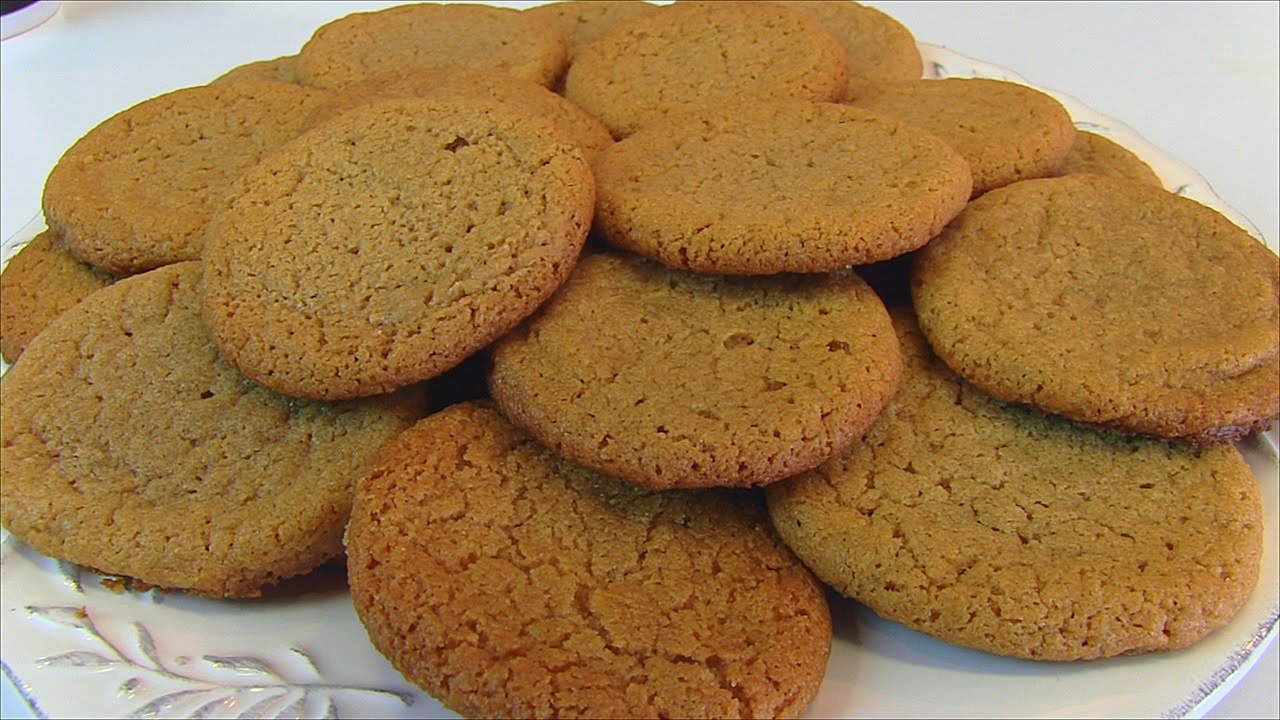 Betty's Peanut Butter Miracle Cookies (Only 4 Ingredients; No Flour ...