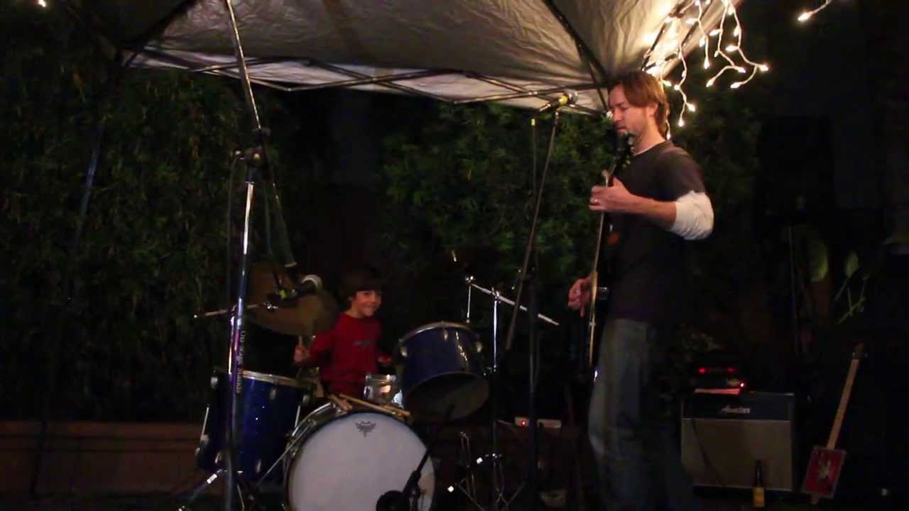 The Electric Pickle Band- I Don't Wanna - YouTube