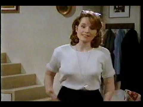 lea thompson in white sweater