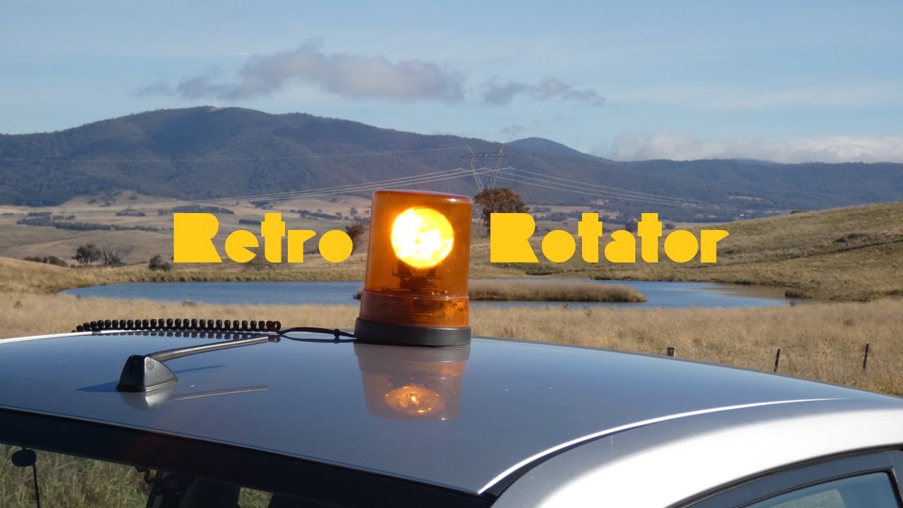 Hella KL700 Series Halogen Rotating Beacon Review | StrobeAdvice - YouTube